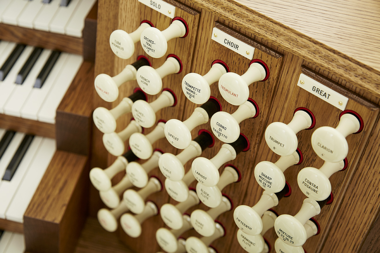 Small Space, Large Instrument - Church Organ World