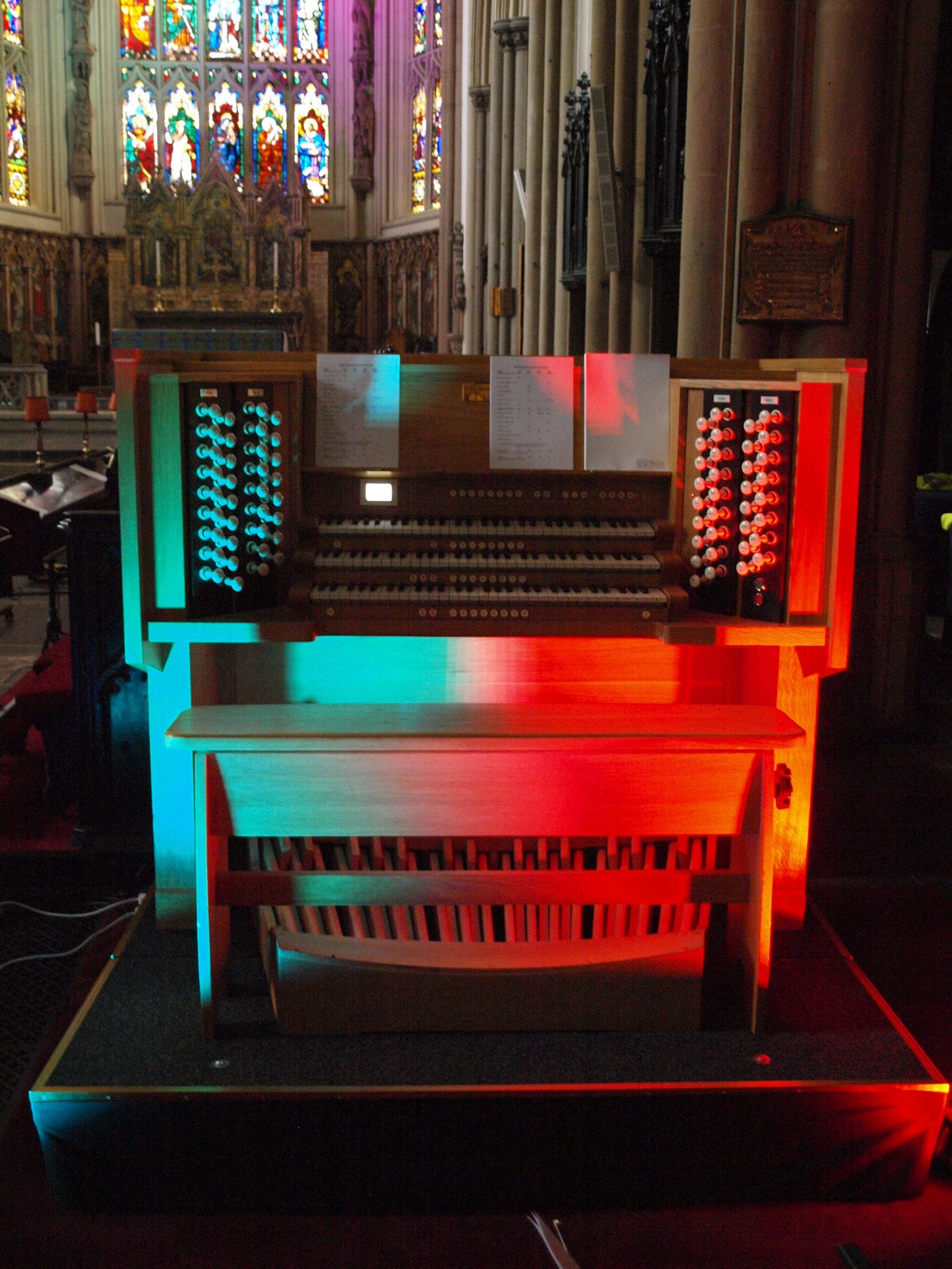 Wonderful Entertainment at Battle of Organs - Church Organ World